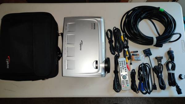 16x9 Video Projector with 2 screens - general for sale - by owner ...