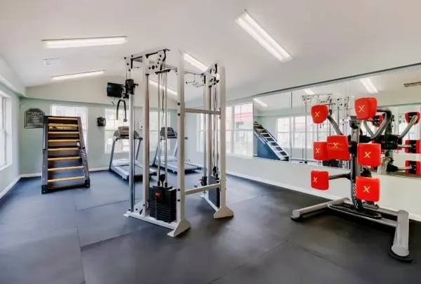 You Belong Here! $200 Gift Card Special! - apts/housing for rent ...