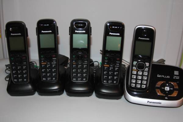 Panasonic DECT 6.0 Plus Cordless Phone & Handsets w/ Answering Machine ...