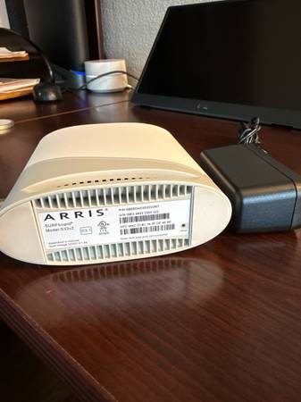 Free - Arris Surfboard S33 Modem / Router - free stuff - craigslist