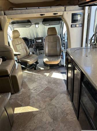 2018 Thor Motor Coach Siesta Sprinter 24SS diesel for sale - Beaumont ...