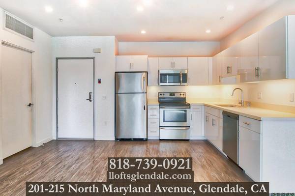 Spring Special, Large Walk-in Closets, Newer Studio Glendale Community ...