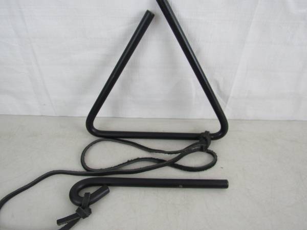 Triangle & Striker Cast Iron Vintage Farm House Dinner Bell - general ...