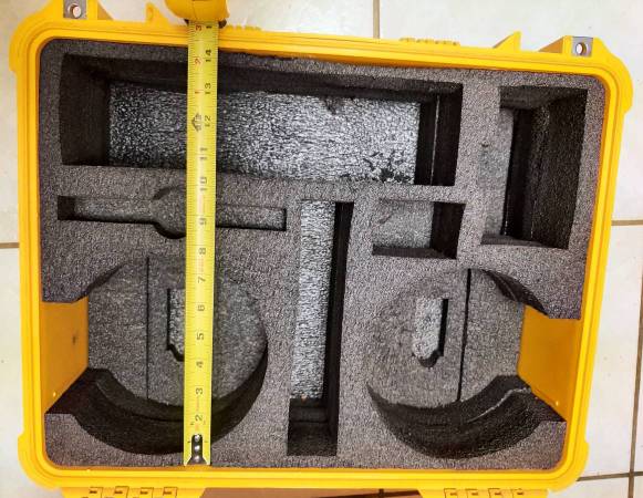 Trimble Pelican Cases R8 GNSS/R6/5800 with Foam (20.5” x 17” x 8.5 ...