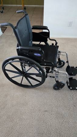 Invacare 9000 XT Lightweight Wheelchair – Excellent Condition - general ...