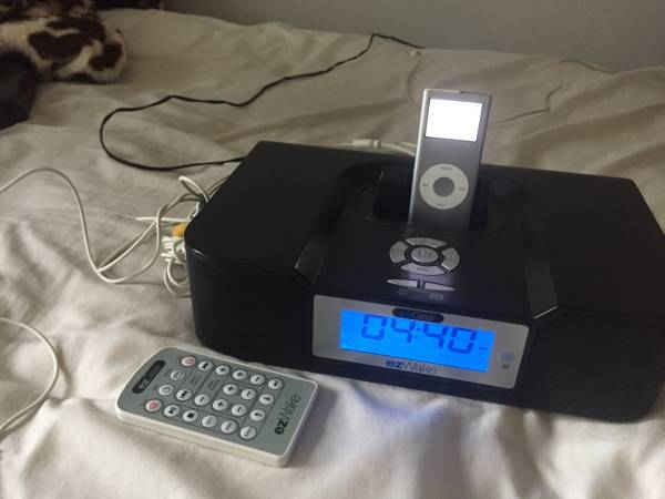 EZWake iPod alarm clock/speaker base - electronics - by owner - sale ...