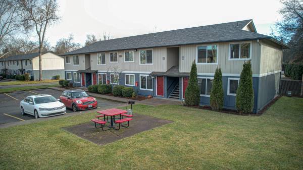 2 Bedroom Apartment - apts/housing for rent - apartment rent - craigslist