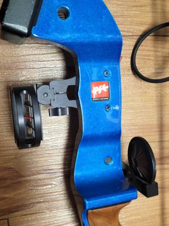 PSE Archery Mini-G Compound Bow Right-Hand - sporting goods - by owner ...