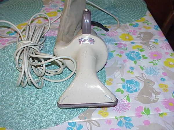1950'S SINGER HAND HELD VACUUM MODEL H11 WORKING ORDER - collectibles ...